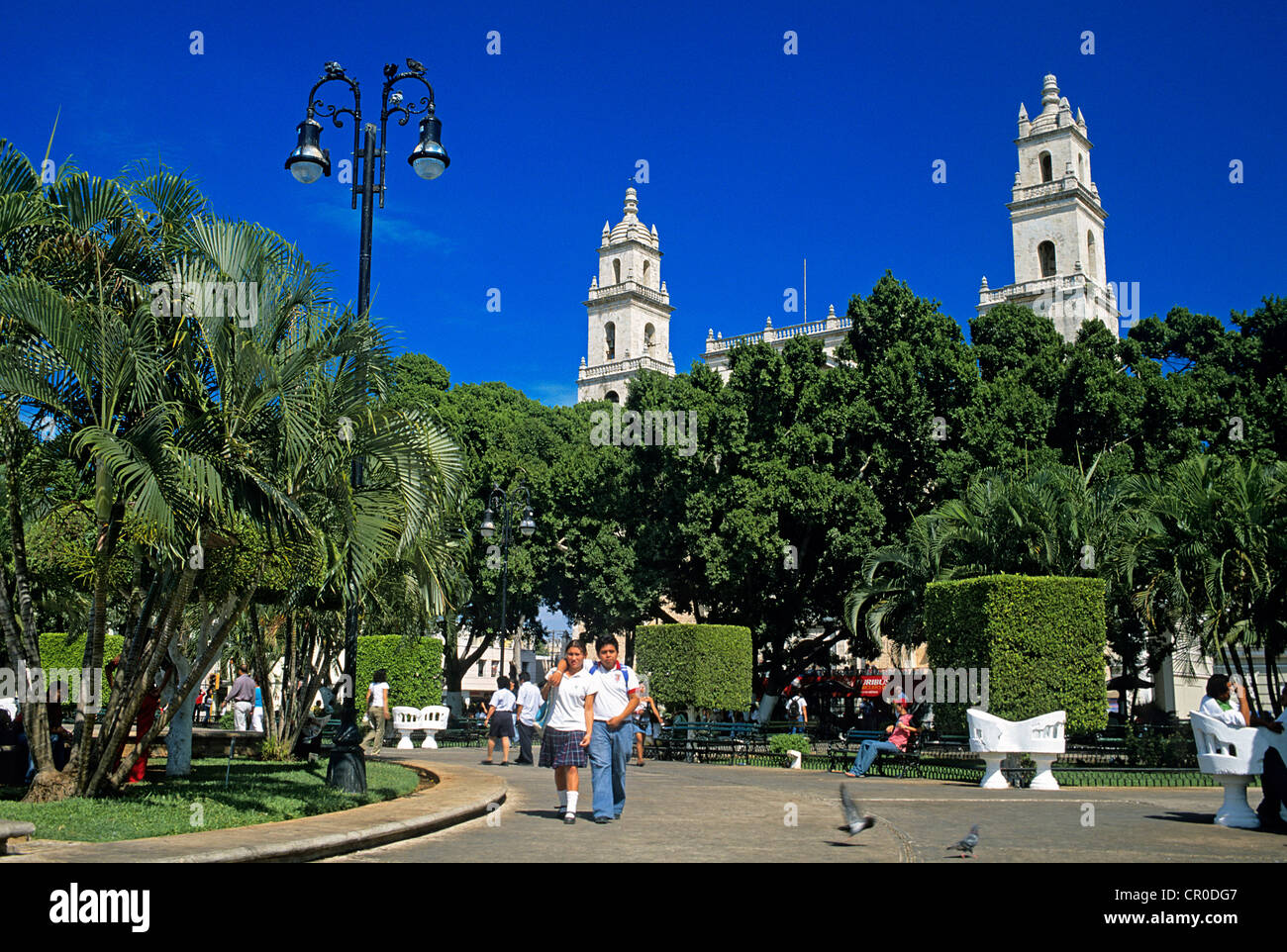Merida mexico plaza mayor hi-res stock photography and images - Alamy