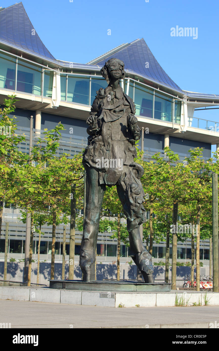 Sculpture entitled "Tribute to Louis Paul Boon" outside the new ...