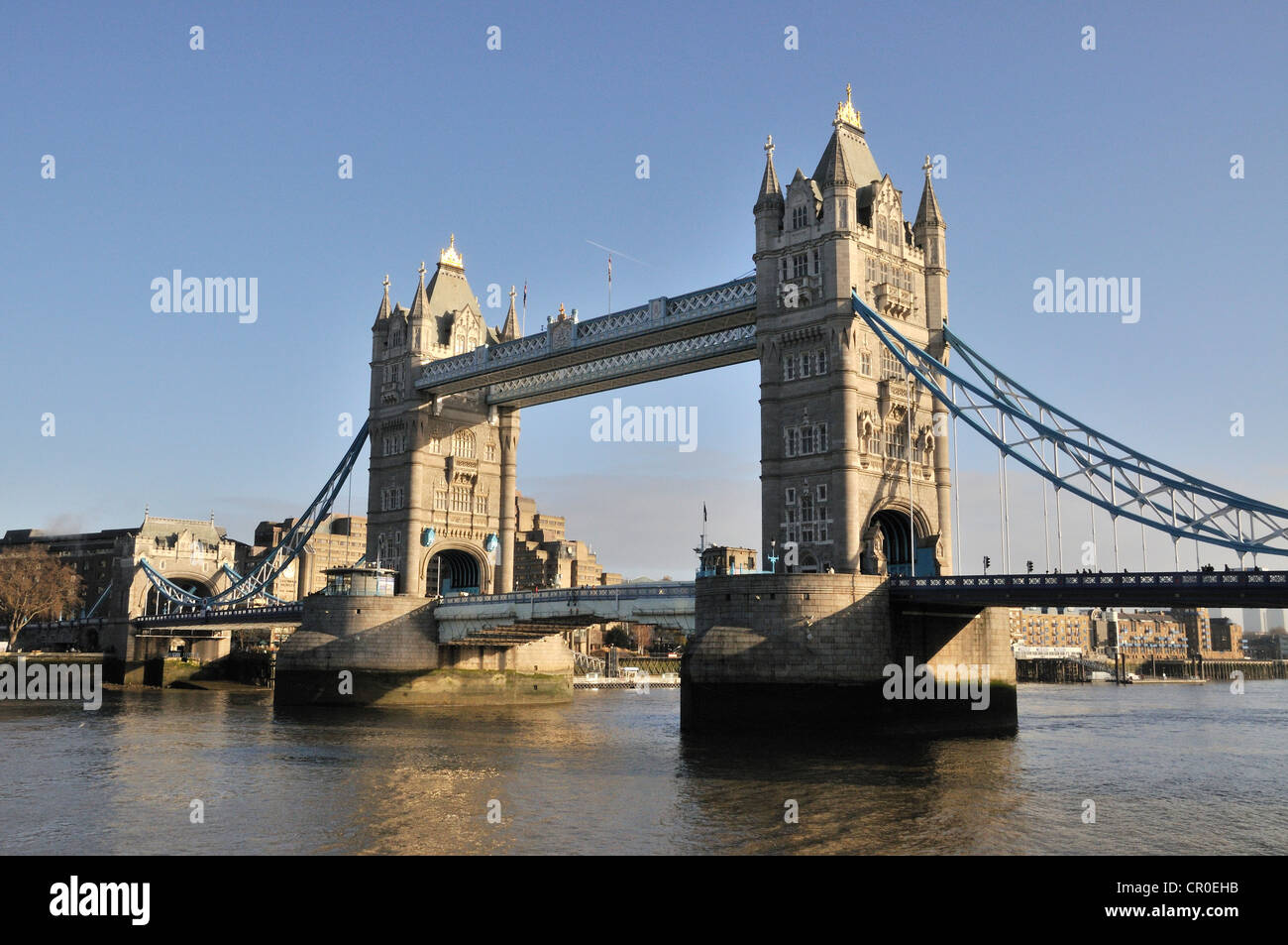 English neo gothic bridge hi-res stock photography and images - Alamy