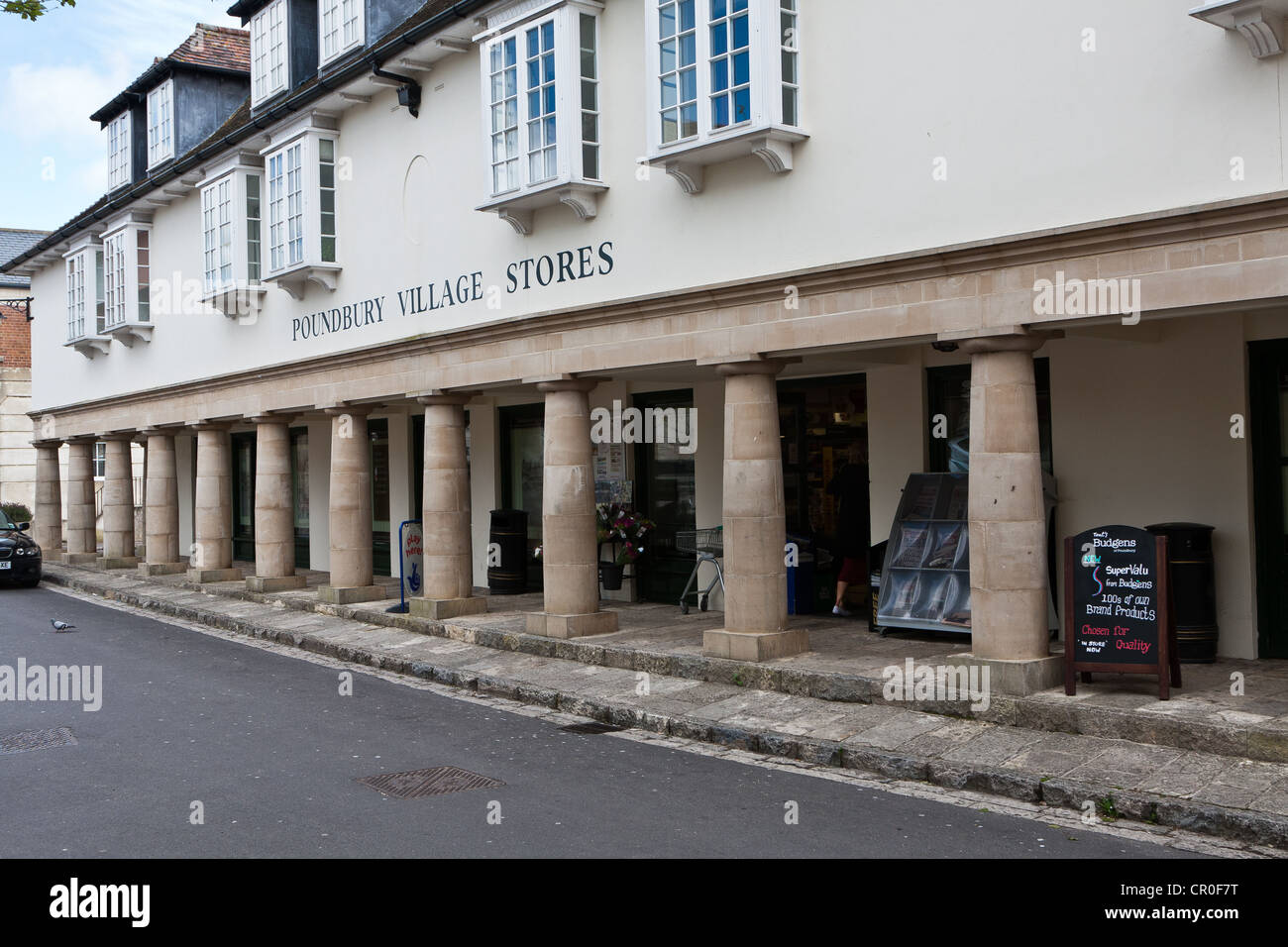 Buildings in Poundbury - built according to the Prince of Wales's ...