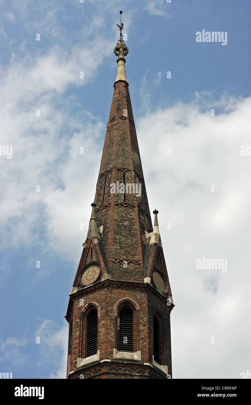 Inner city church hi-res stock photography and images - Alamy