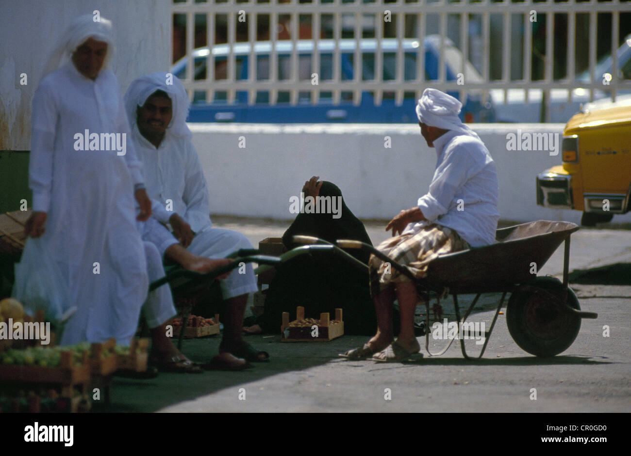 Scenes in the market in the Eastern oil rich Province shiite town of ...