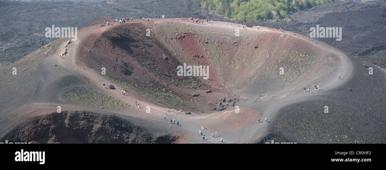 People on rim of volcano hi-res stock photography and images - Alamy