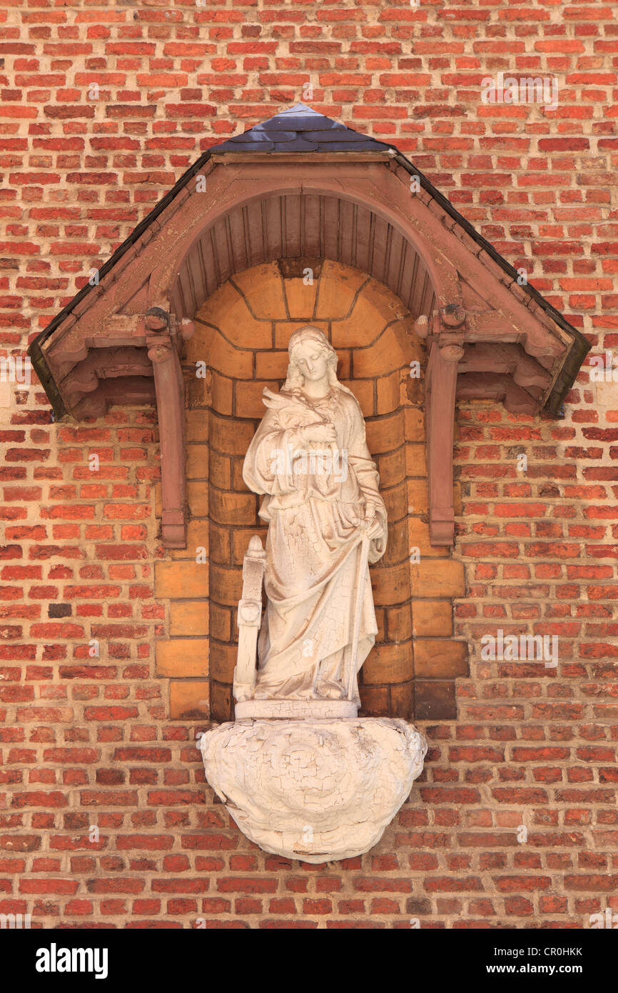 Statue of saint catherine of alexandria hi-res stock photography and ...