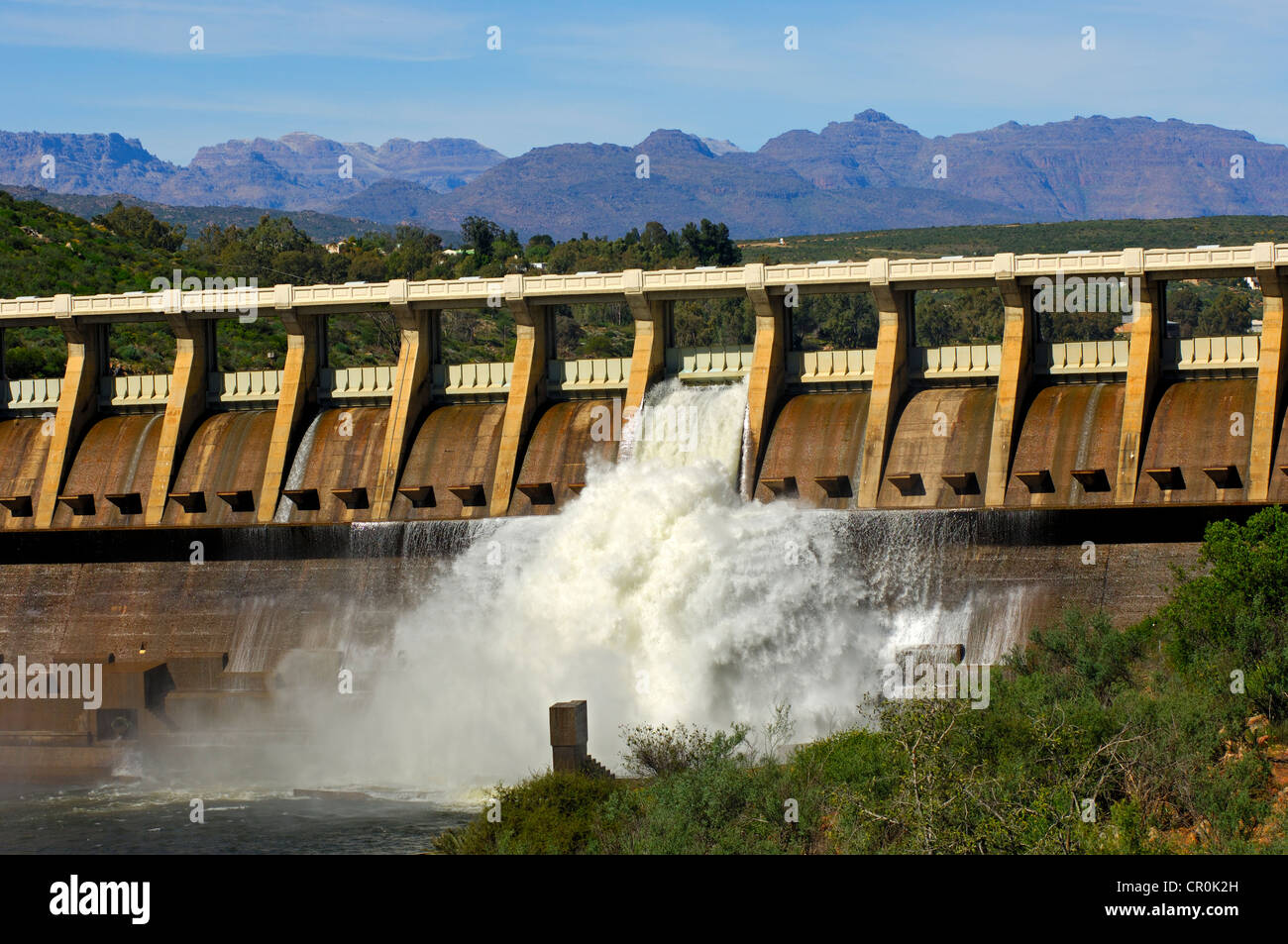 Flood gates hi-res stock photography and images - Alamy