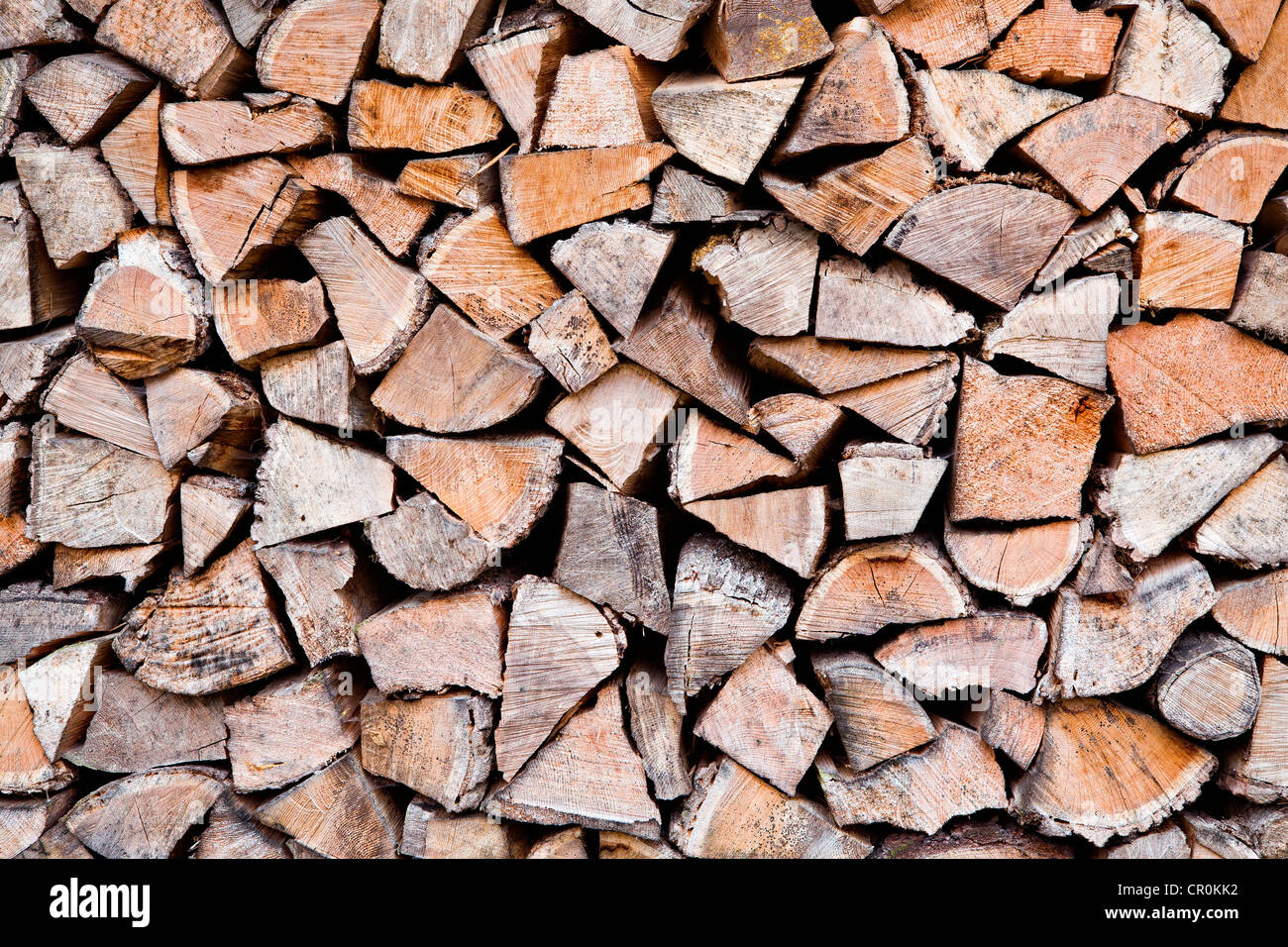 Stack of firewood Stock Photo - Alamy