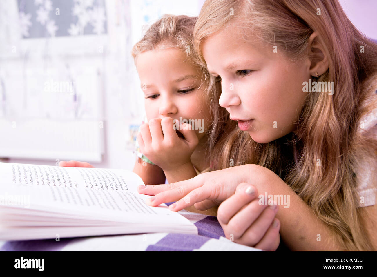 Reading position hi-res stock photography and images - Alamy