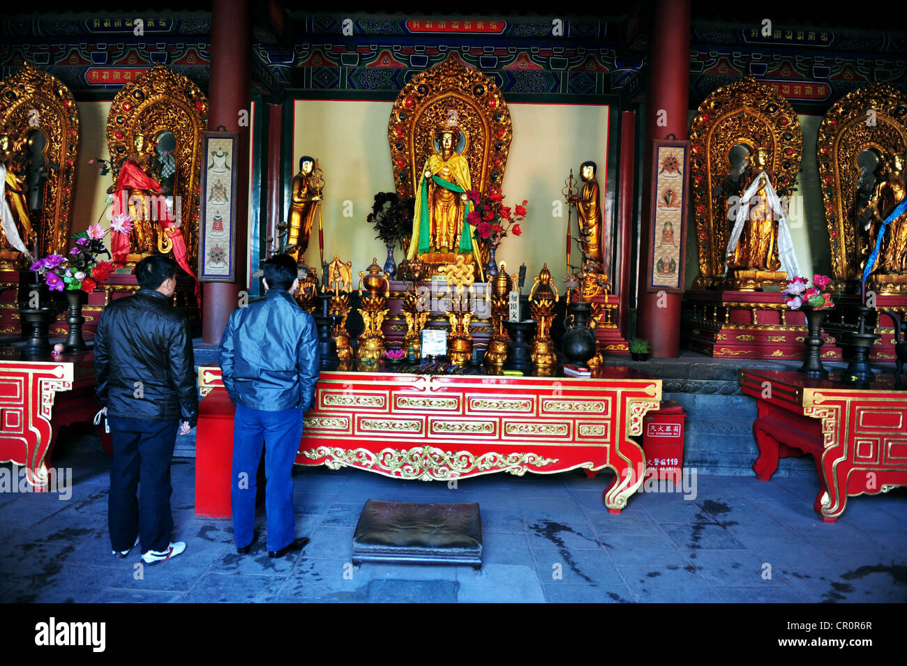 Spring Temple Buddha China High Resolution Stock Photography and Images ...