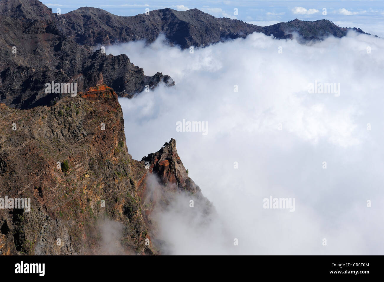 Caldera rim hi-res stock photography and images - Alamy