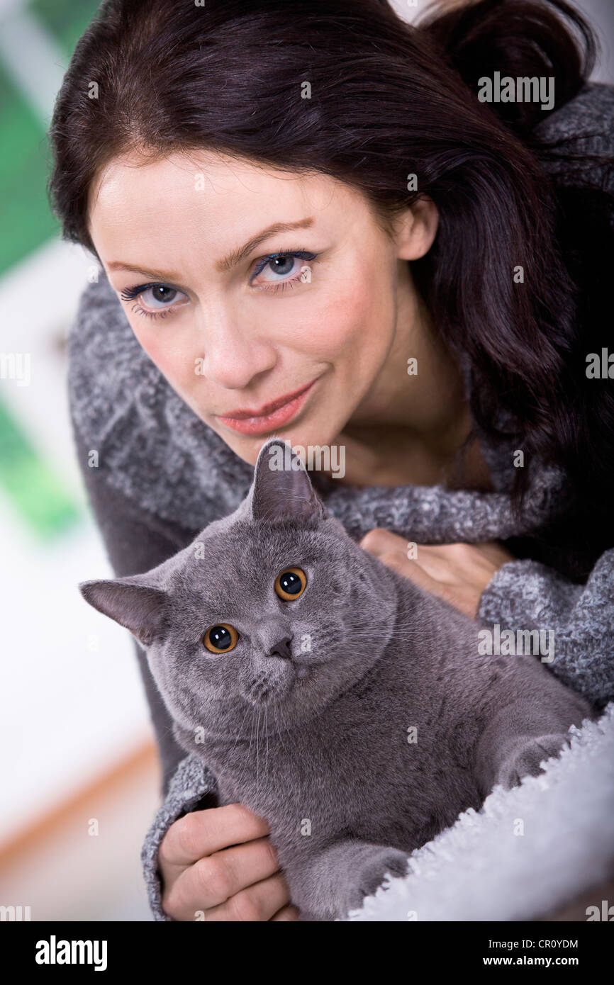 Young black british woman hi-res stock photography and images - Alamy