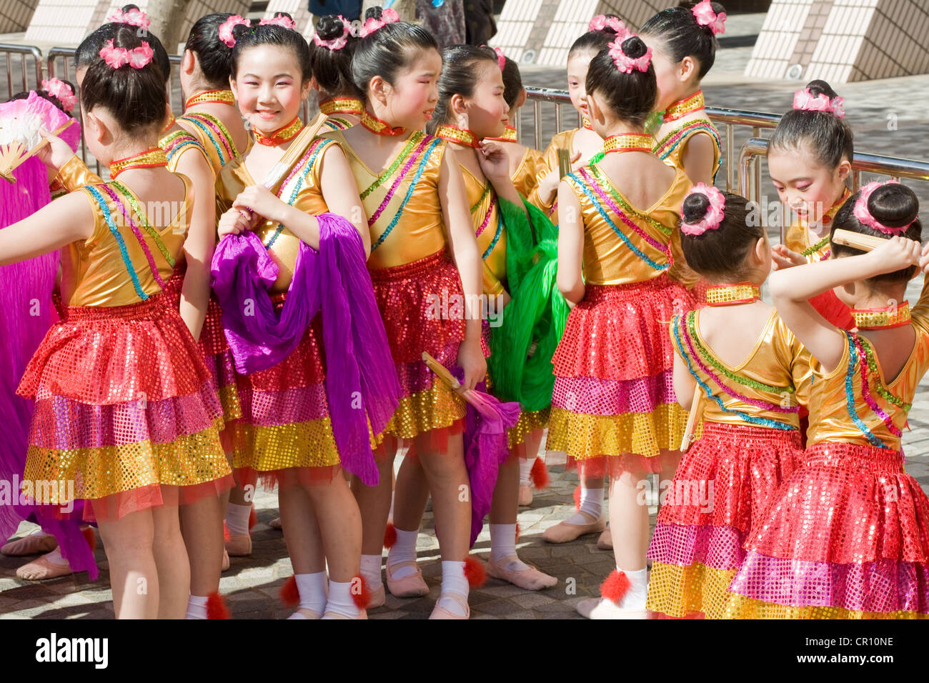 Folkloric hi-res stock photography and images - Alamy