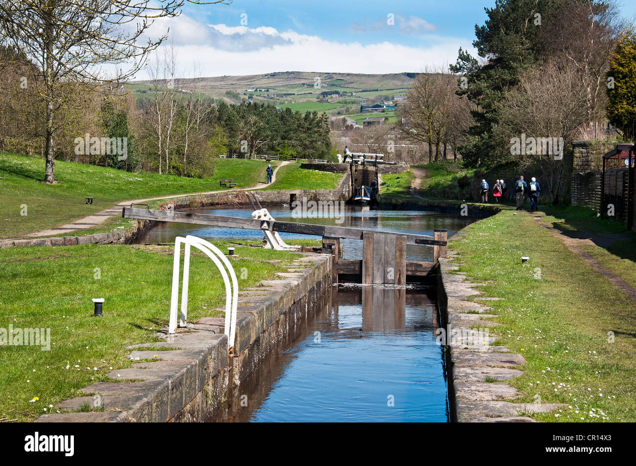 Huddersfield Narrow Canal, Diggle, Oldham Lancashire Stock Photo - Alamy