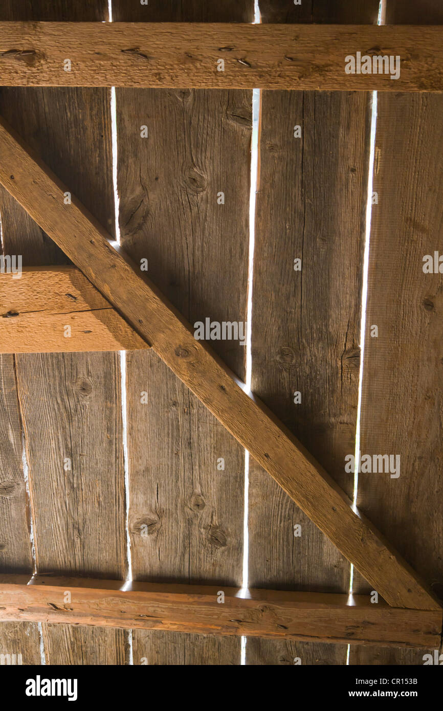 Door slit hi-res stock photography and images - Alamy