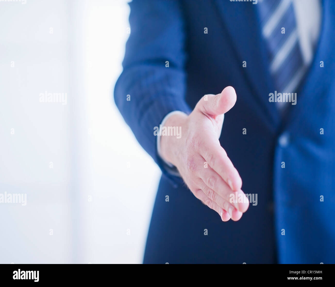 Shake of the hands hi-res stock photography and images - Alamy