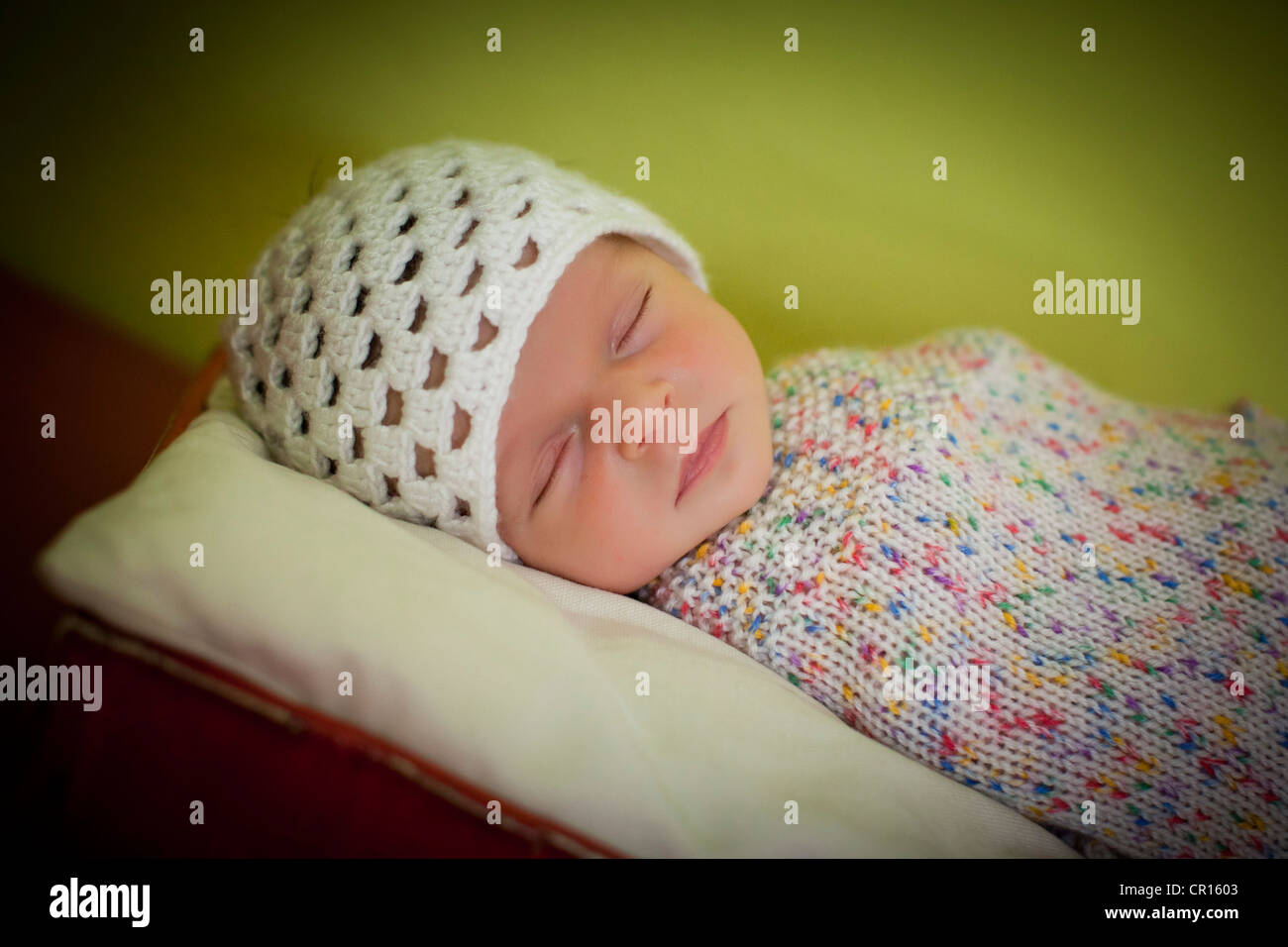 Newborn baby, two weeks Stock Photo - Alamy