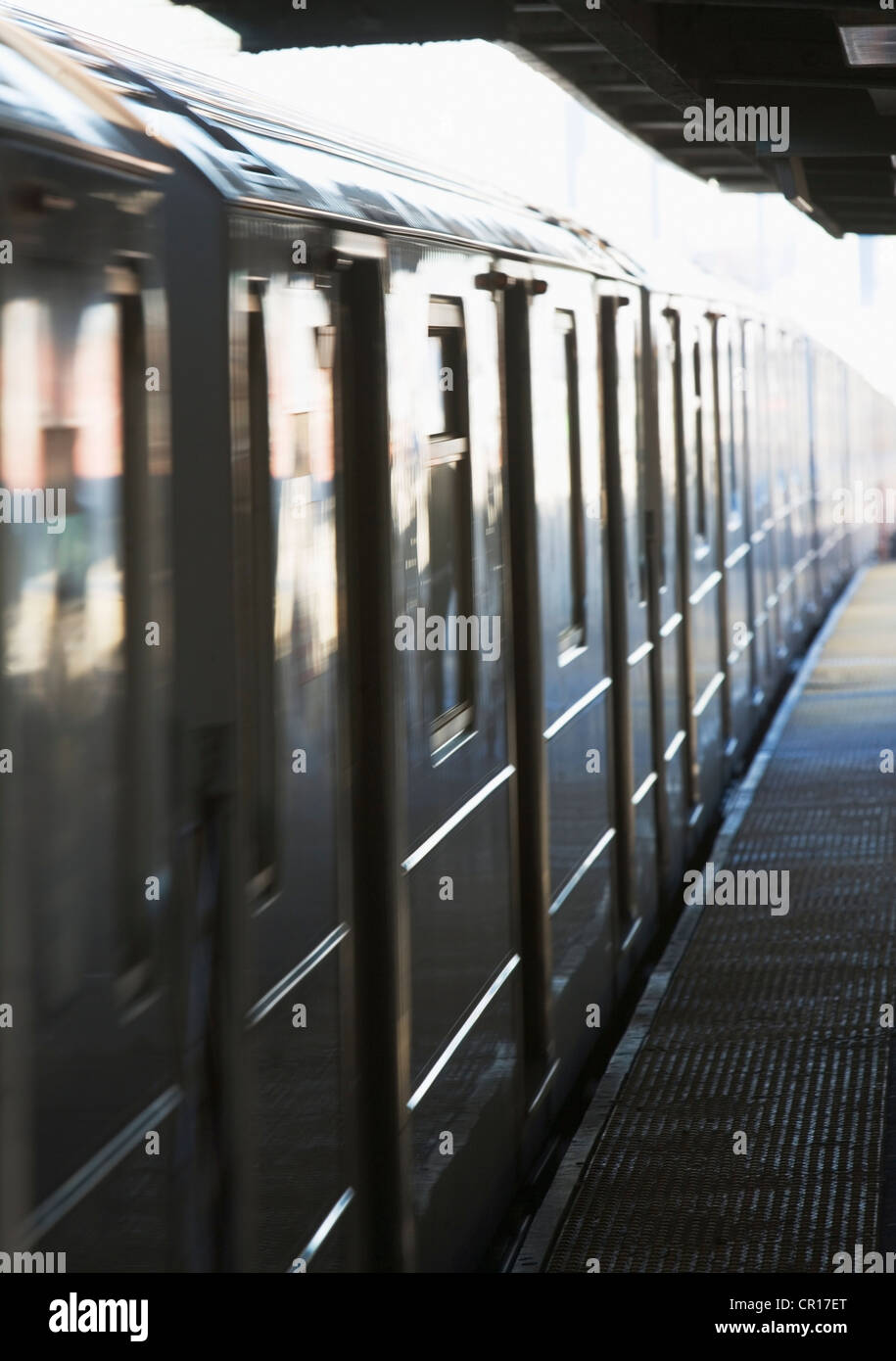 Passenger train platform journey hi-res stock photography and images ...