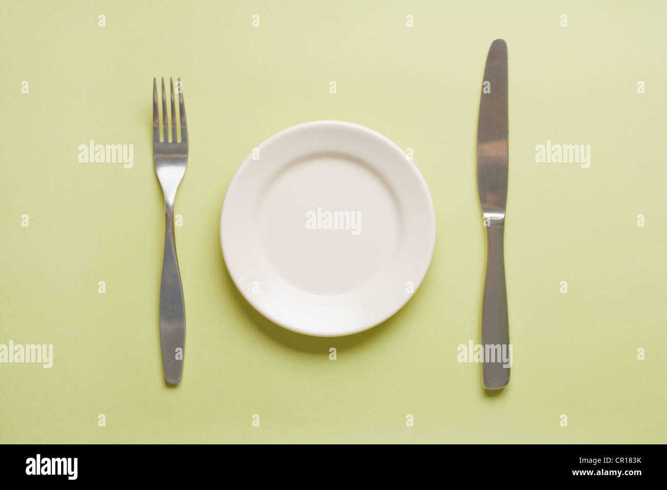 Empty place setting hi-res stock photography and images - Alamy