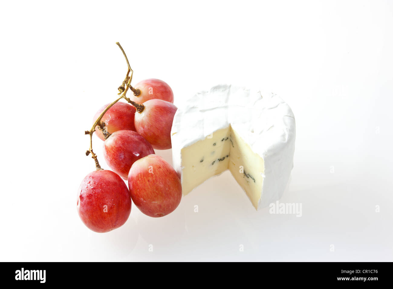 Fresh blue grapes hi-res stock photography and images - Alamy
