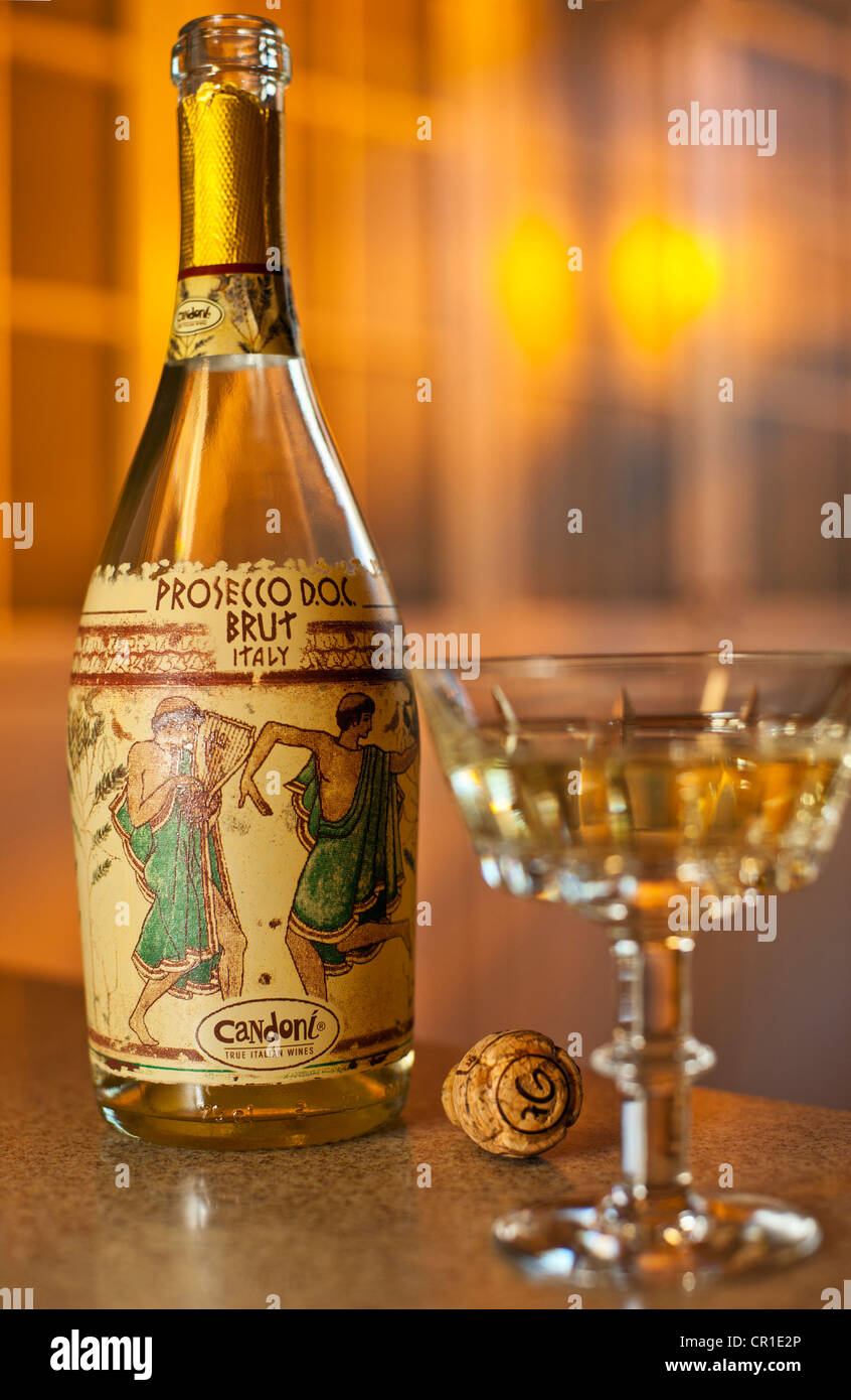 Prosecco brut hi-res stock photography and images - Alamy