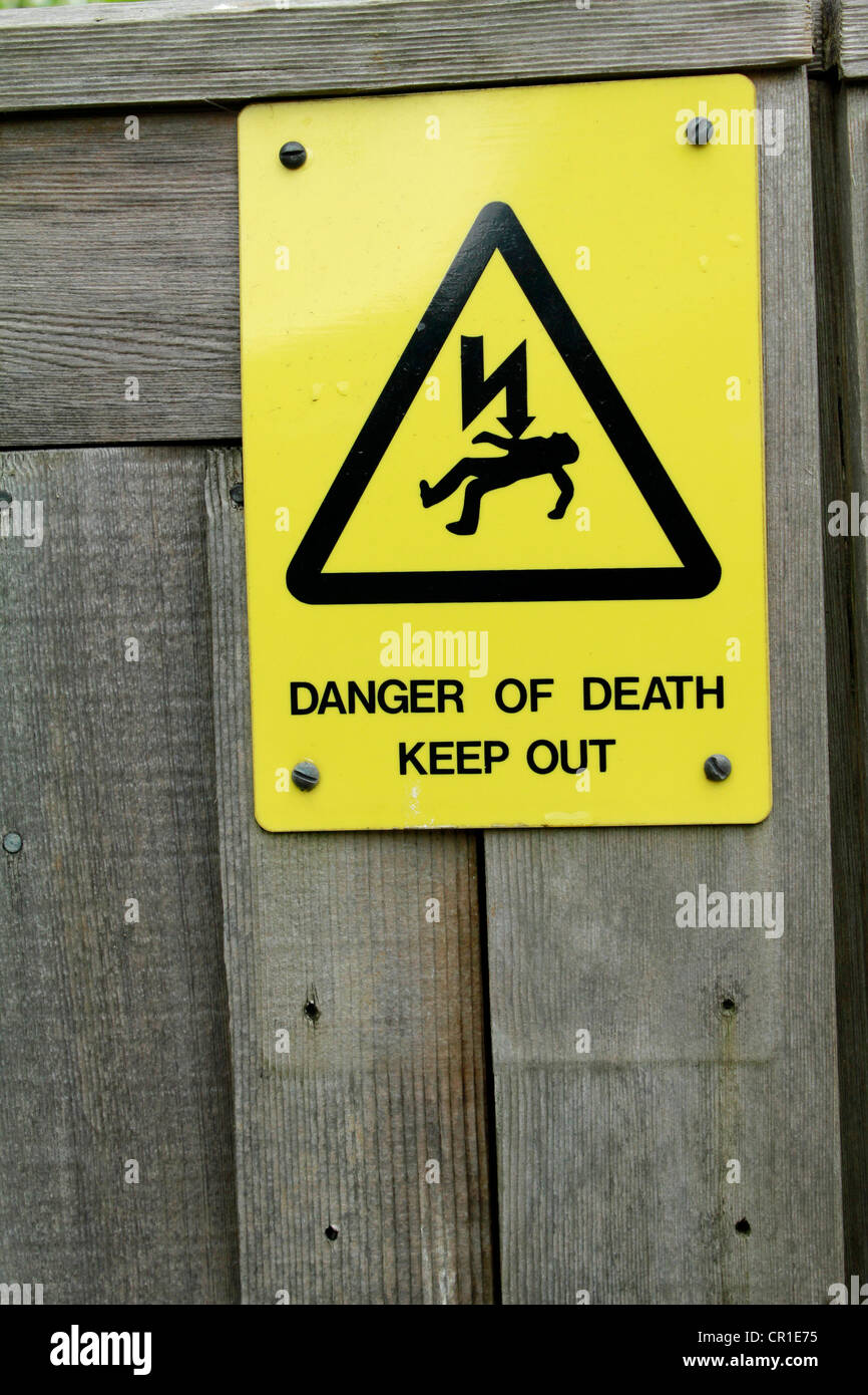 Danger sign board hi-res stock photography and images - Alamy