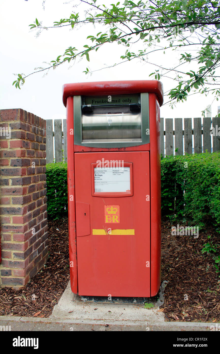Pillar box service hi-res stock photography and images - Alamy
