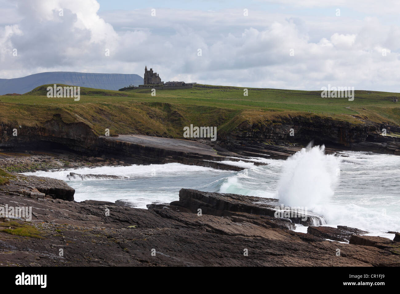 Classiebawn Castle on Mullaghmore Head with Ben Bulben table mountain ...