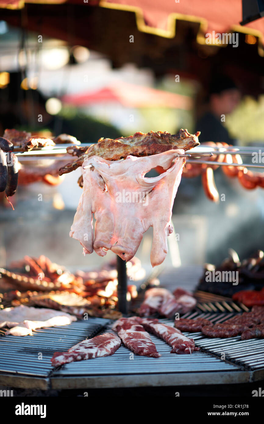 Lamb meats cooked in wood hi-res stock photography and images - Alamy