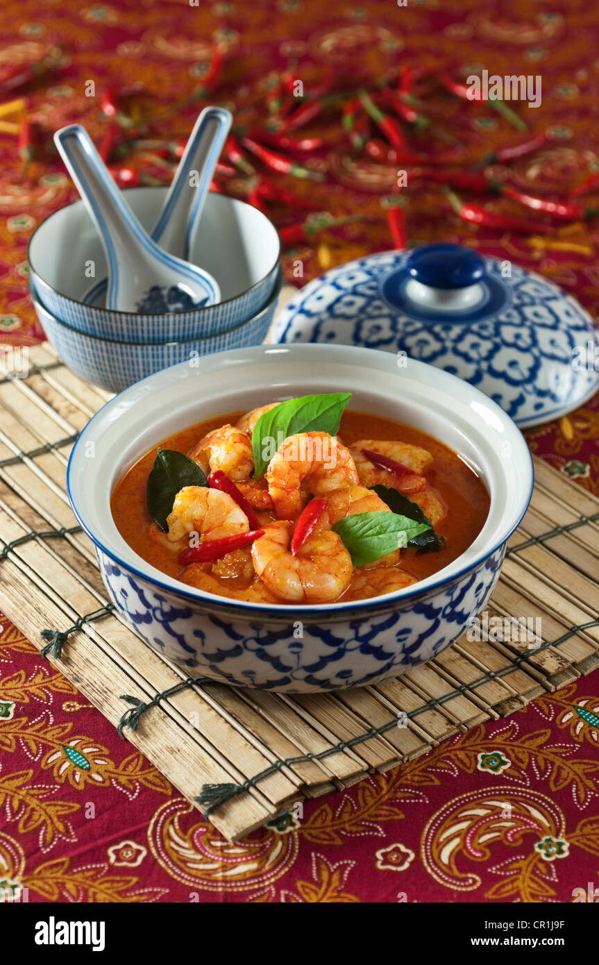Thai red prawn curry hi-res stock photography and images - Alamy