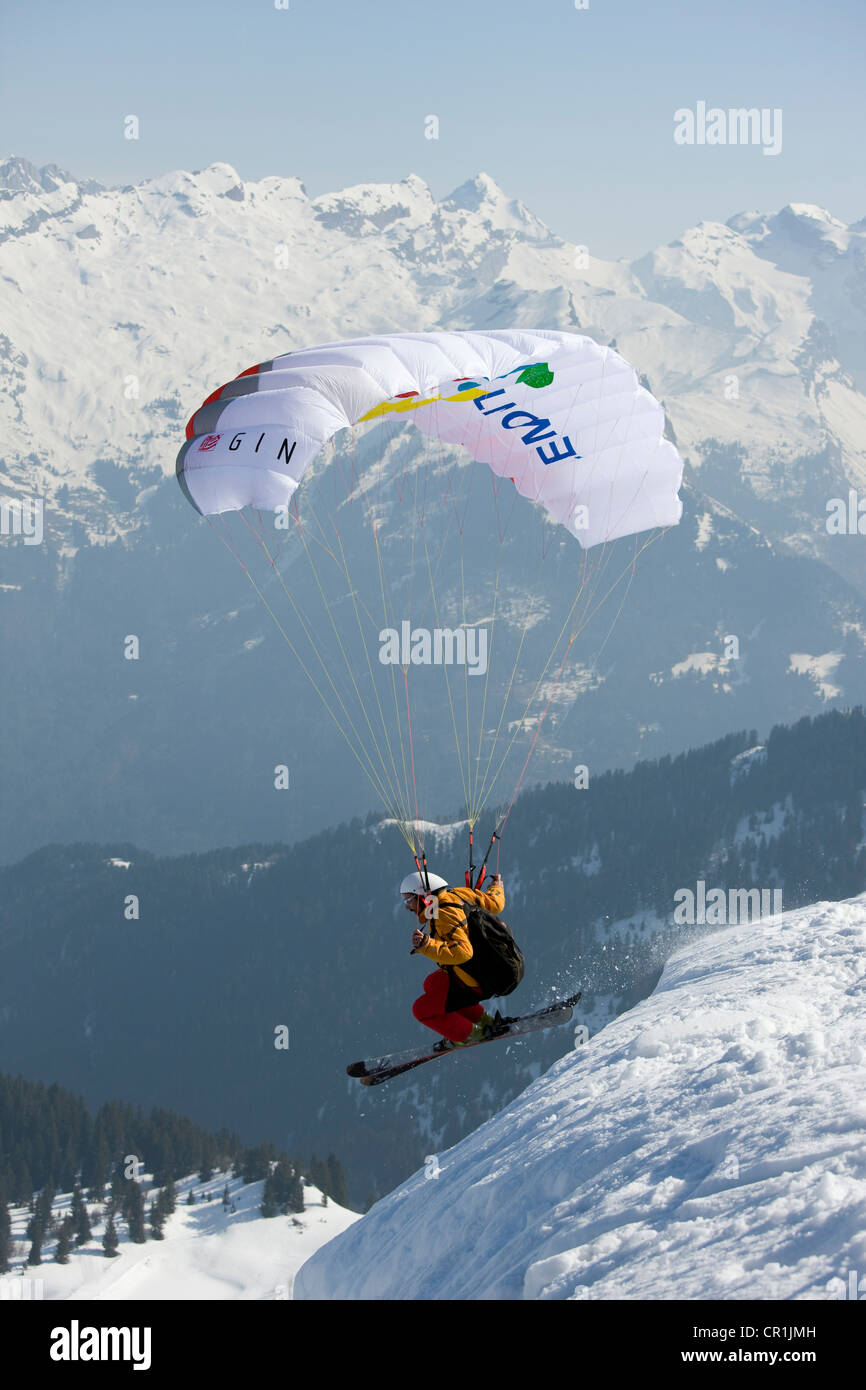 Samoëns france snow hi-res stock photography and images - Alamy