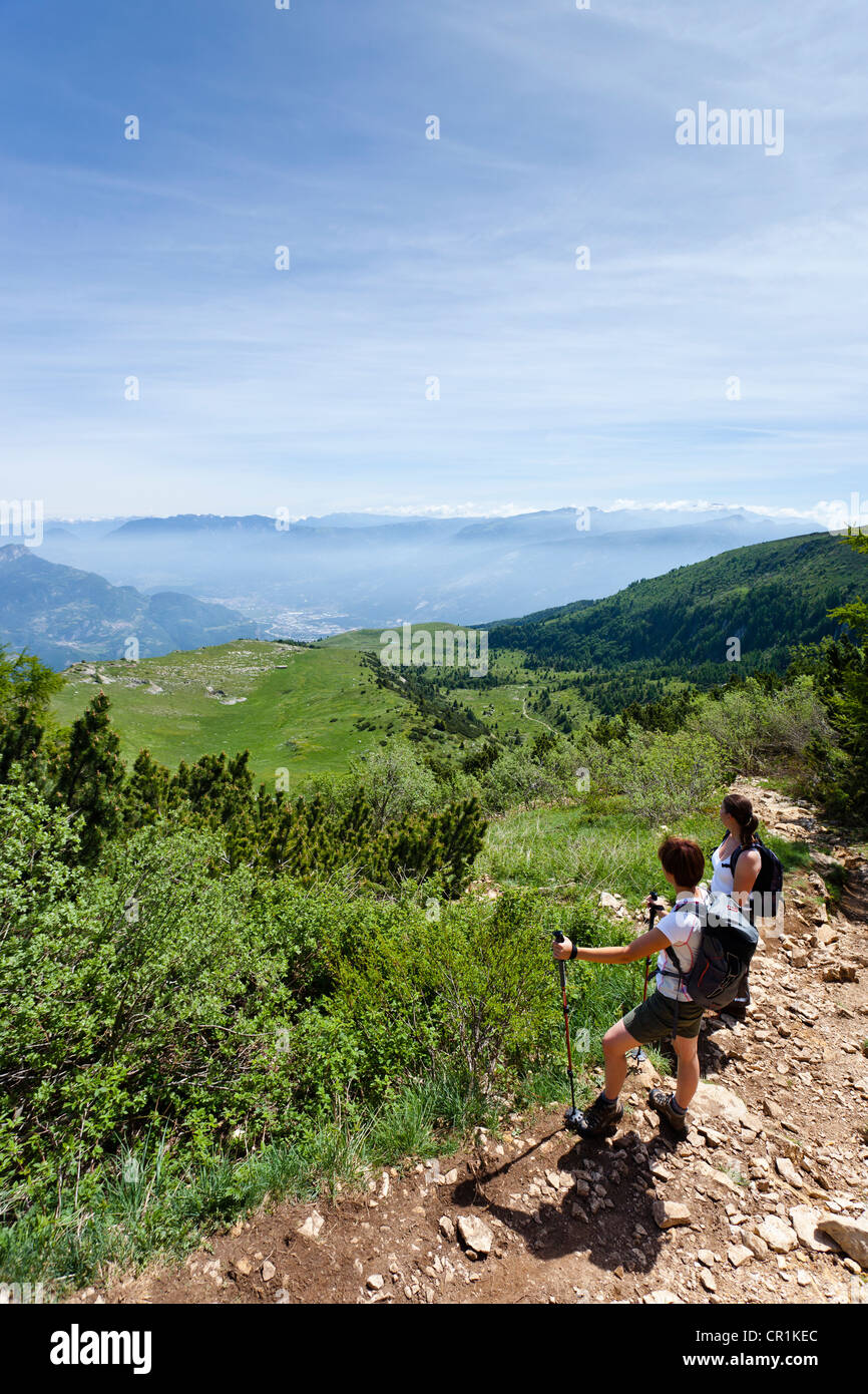 Mountaineers climbing Monte Altissimo mountain above Nago-Torbole, Lake ...
