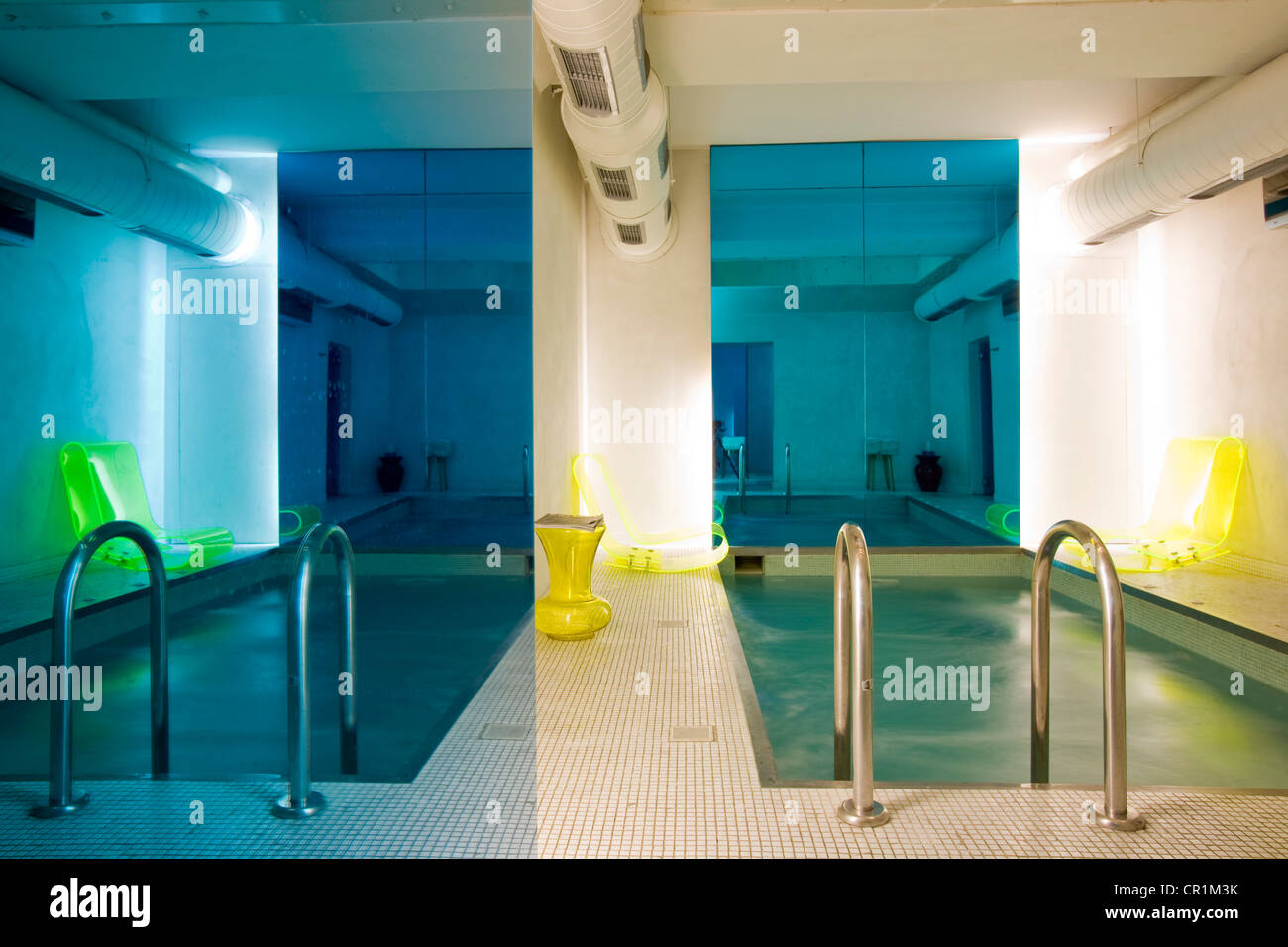 Athens pool hi-res stock photography and images - Alamy