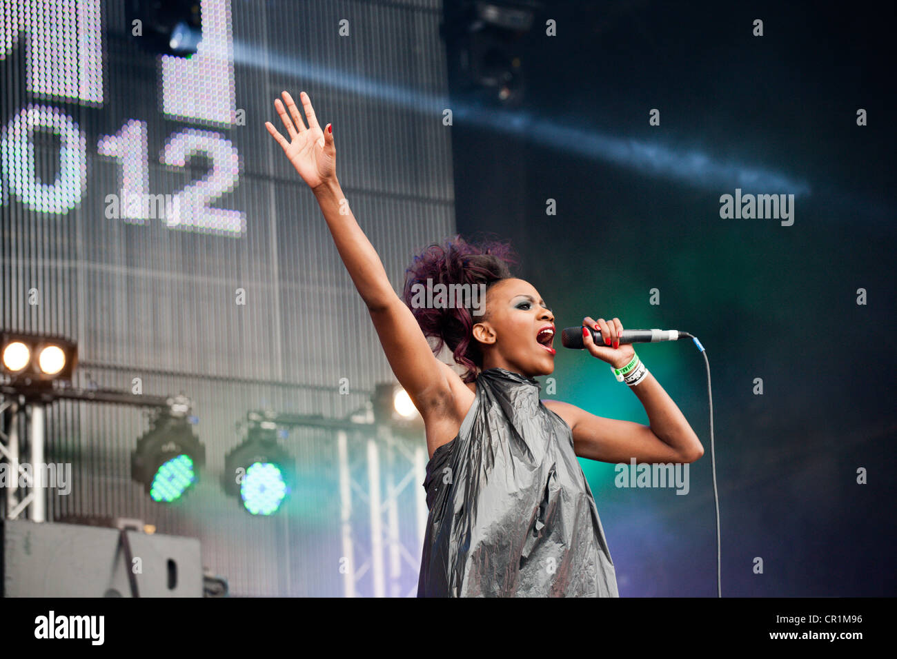 Lulu james singer hi-res stock photography and images - Alamy
