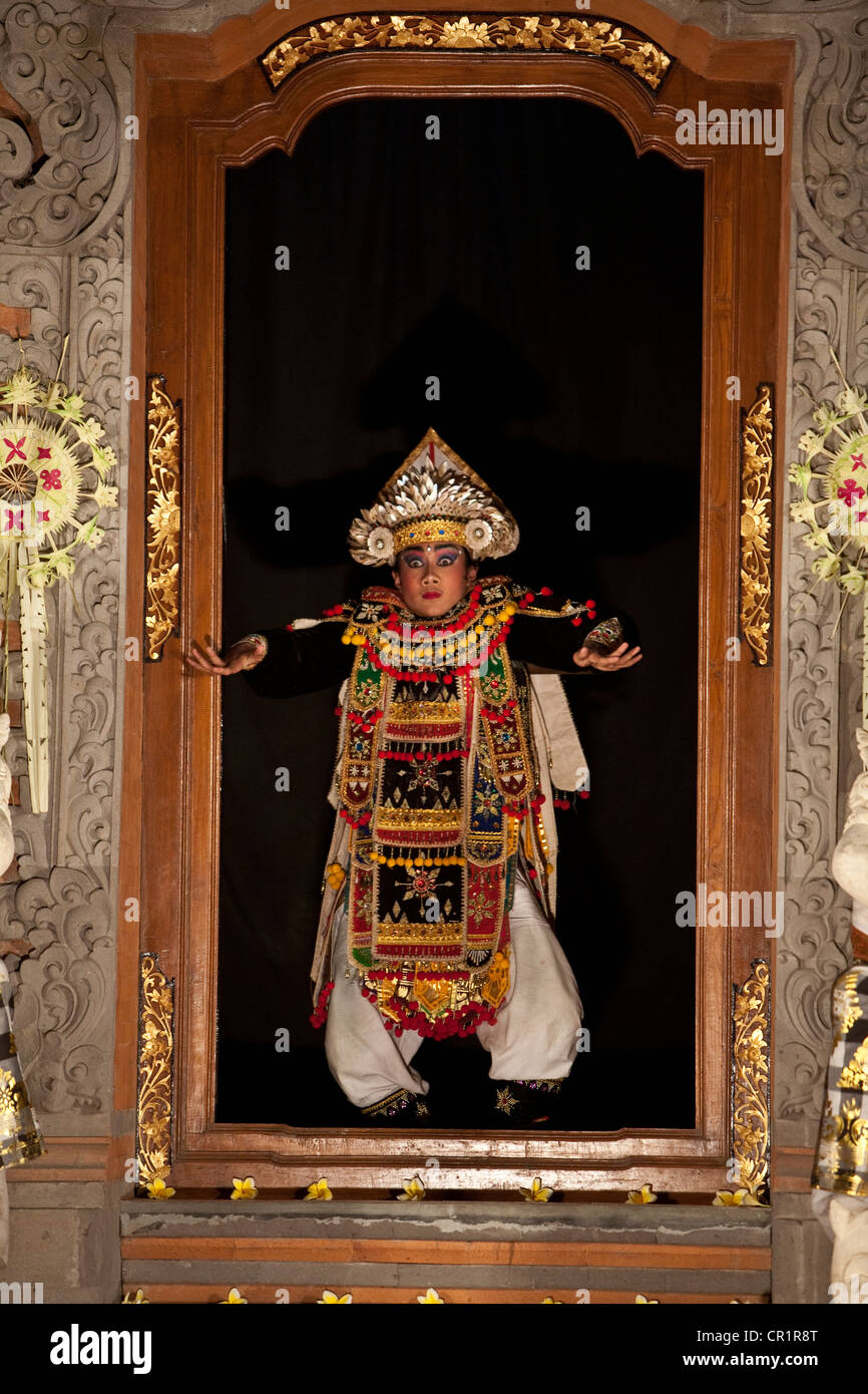 The soldier dance Stock Photo - Alamy