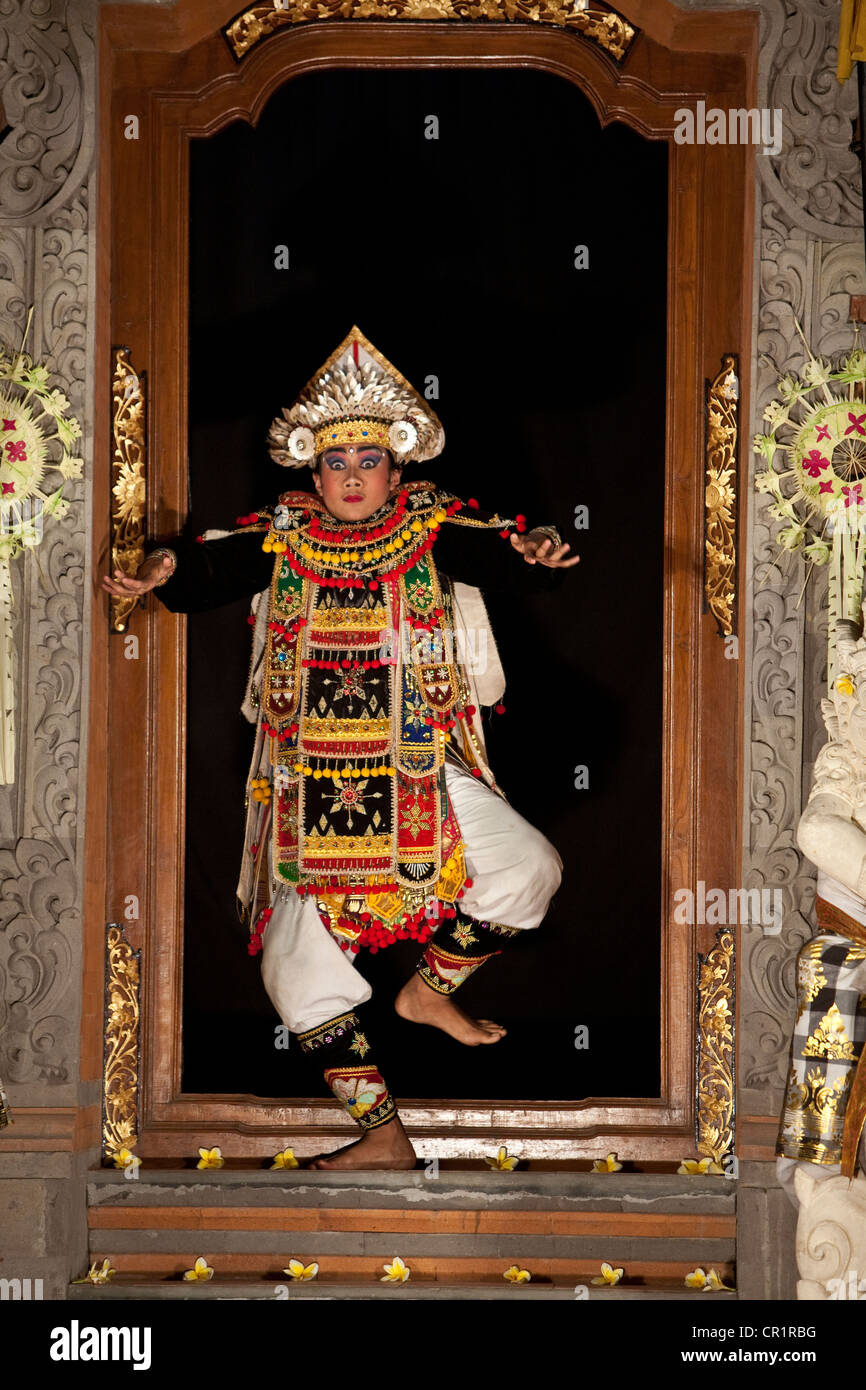 The soldier dance Stock Photo - Alamy