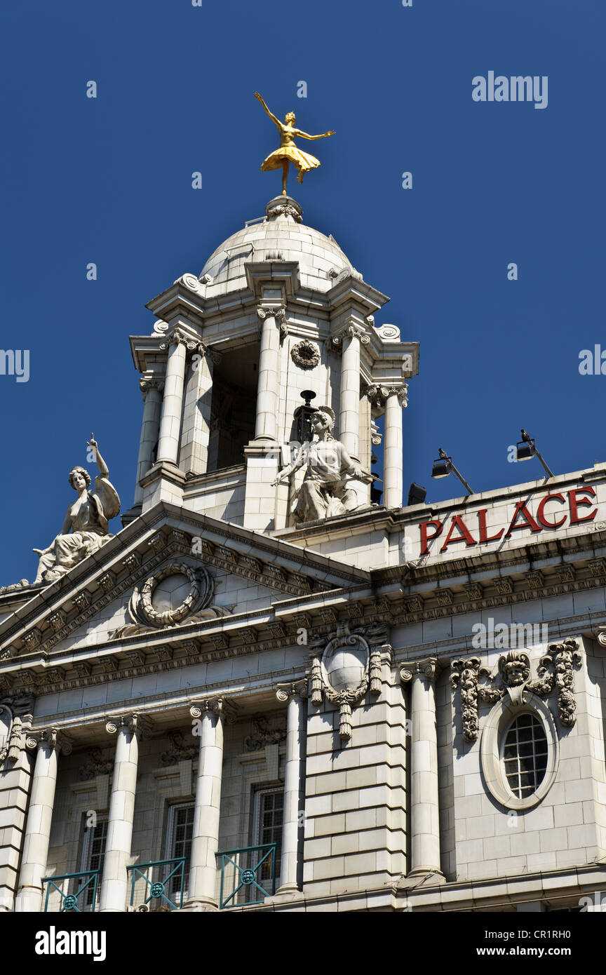 Victoria Palace Theatre, London, England Stock Photo - Alamy