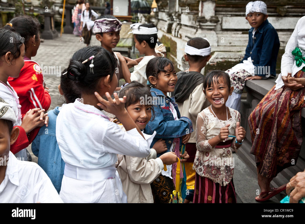 Children at the temple Stock Photo - Alamy