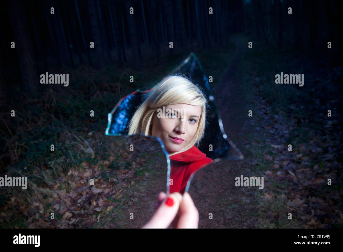One way mirror hi-res stock photography and images - Alamy