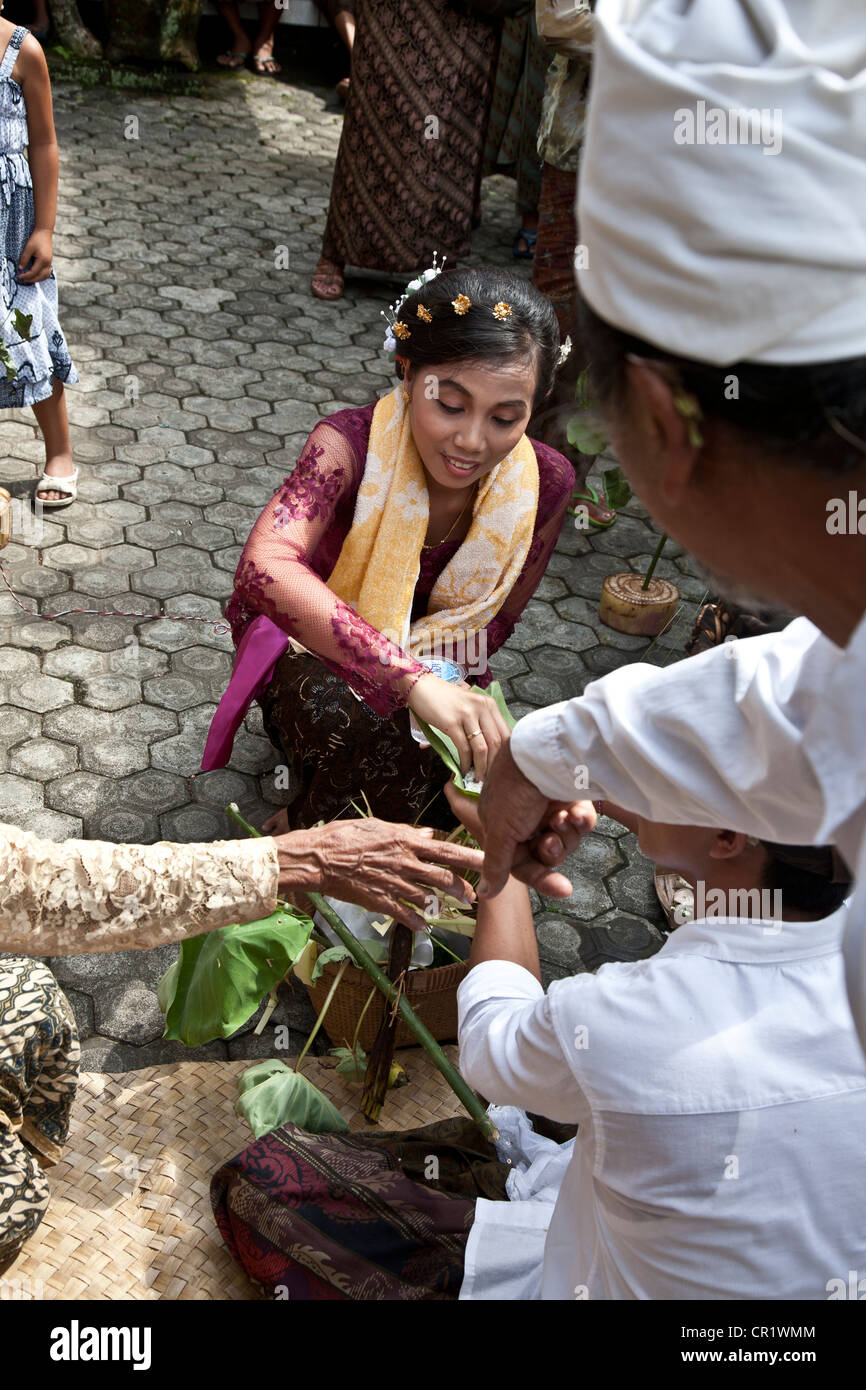 Ritual rites hi-res stock photography and images - Alamy