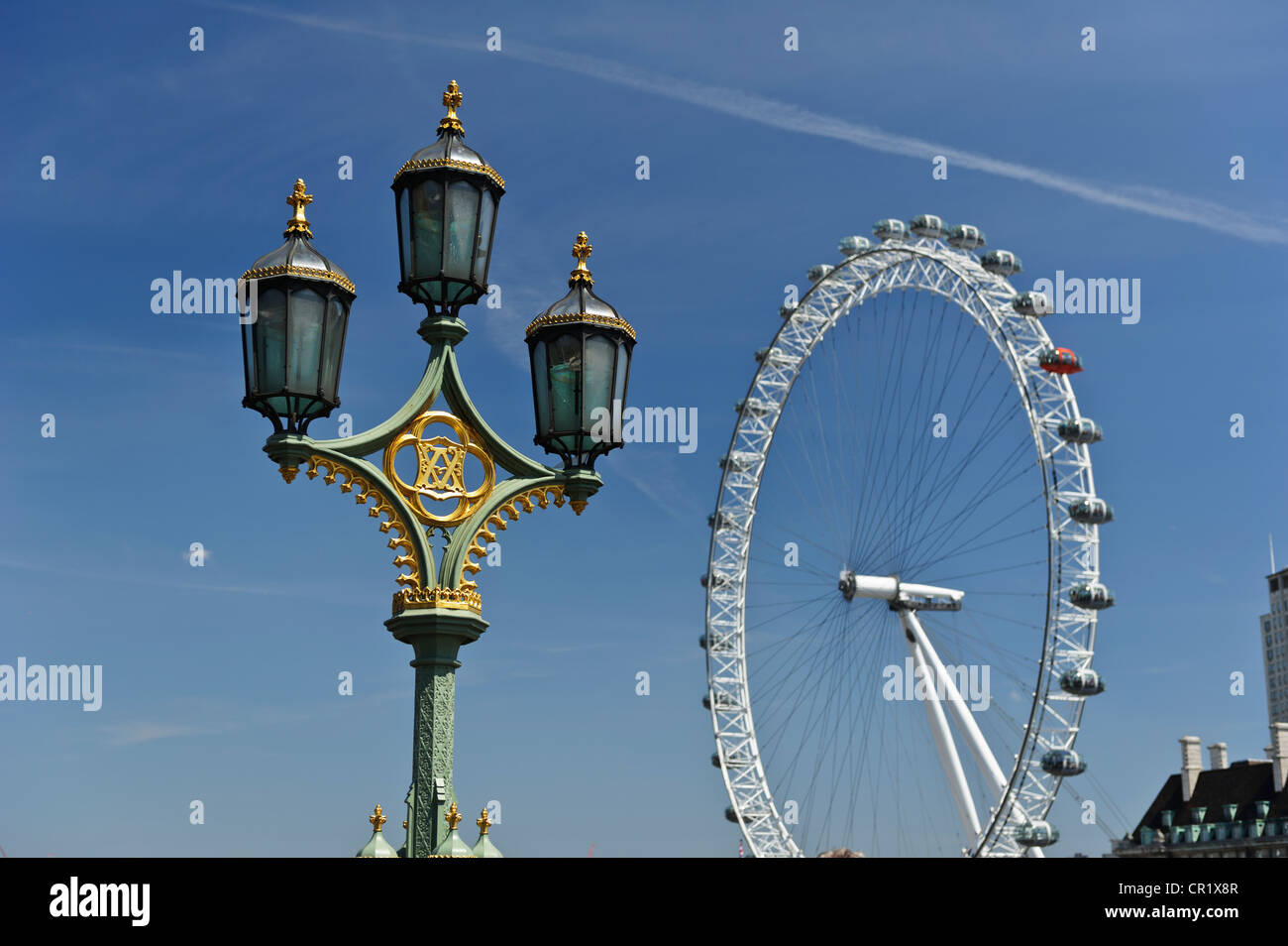 Lamp post lighting hi-res stock photography and images - Alamy