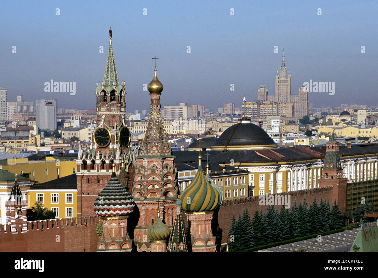 Moscow kremlin st basils cathedral hi-res stock photography and images ...