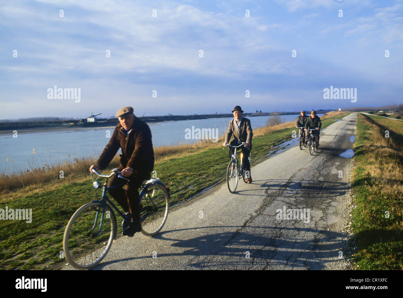 Gente delta hi-res stock photography and images - Alamy