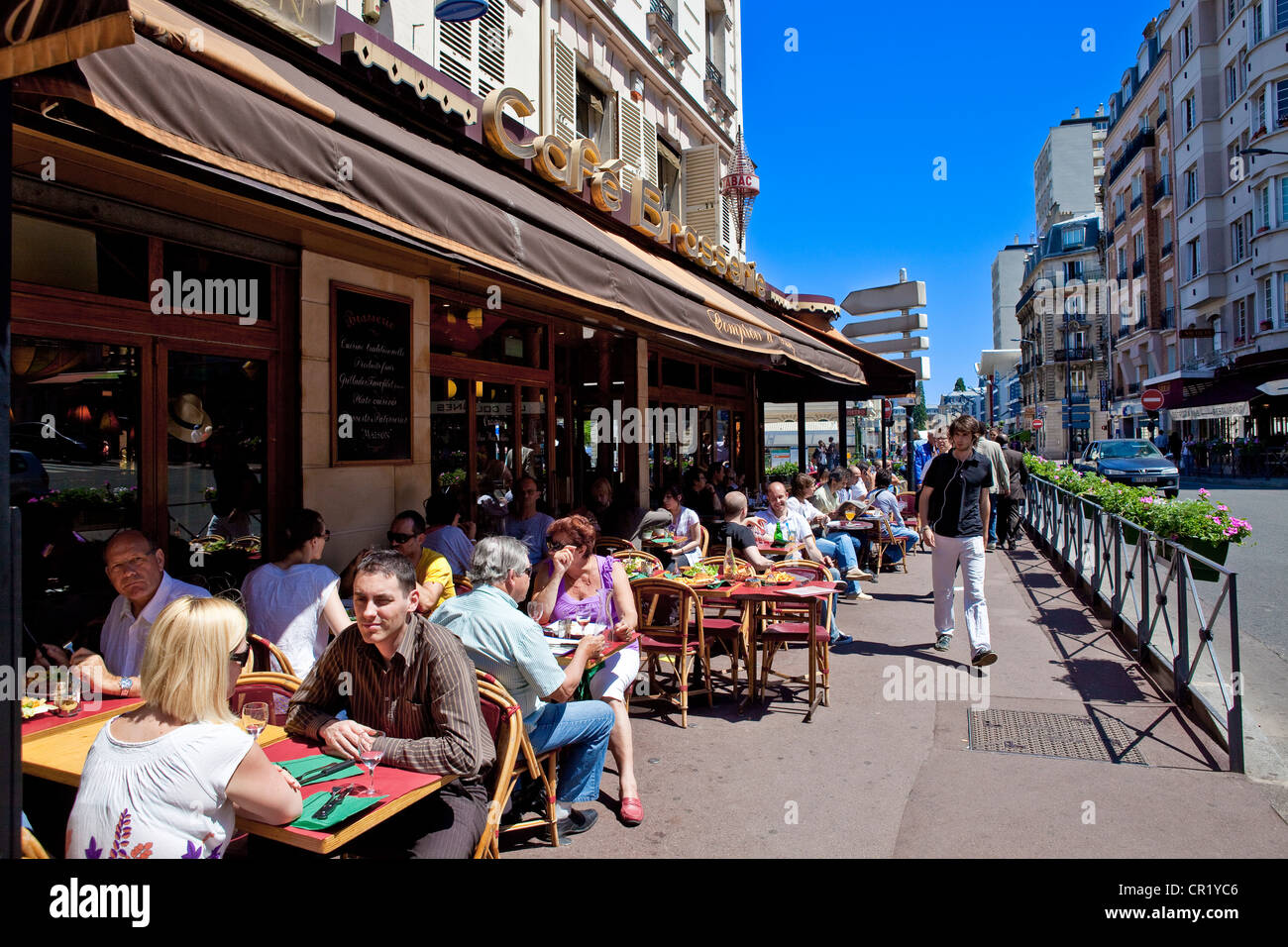 Issy les moulineaux hi-res stock photography and images - Alamy