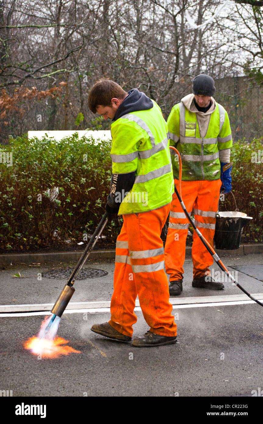 Line painting in car park Stock Photo - Alamy