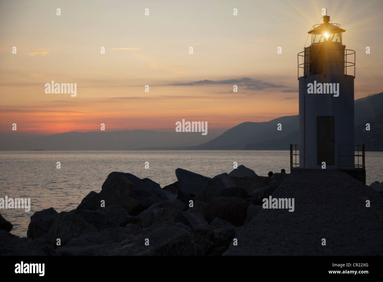 Rocky beach view beacon hi-res stock photography and images - Alamy
