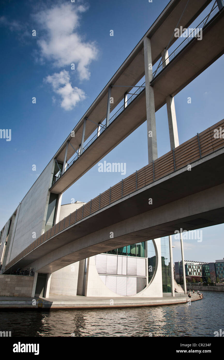 Pedestrian Bridge Canal Stock Photos & Pedestrian Bridge Canal Stock ...