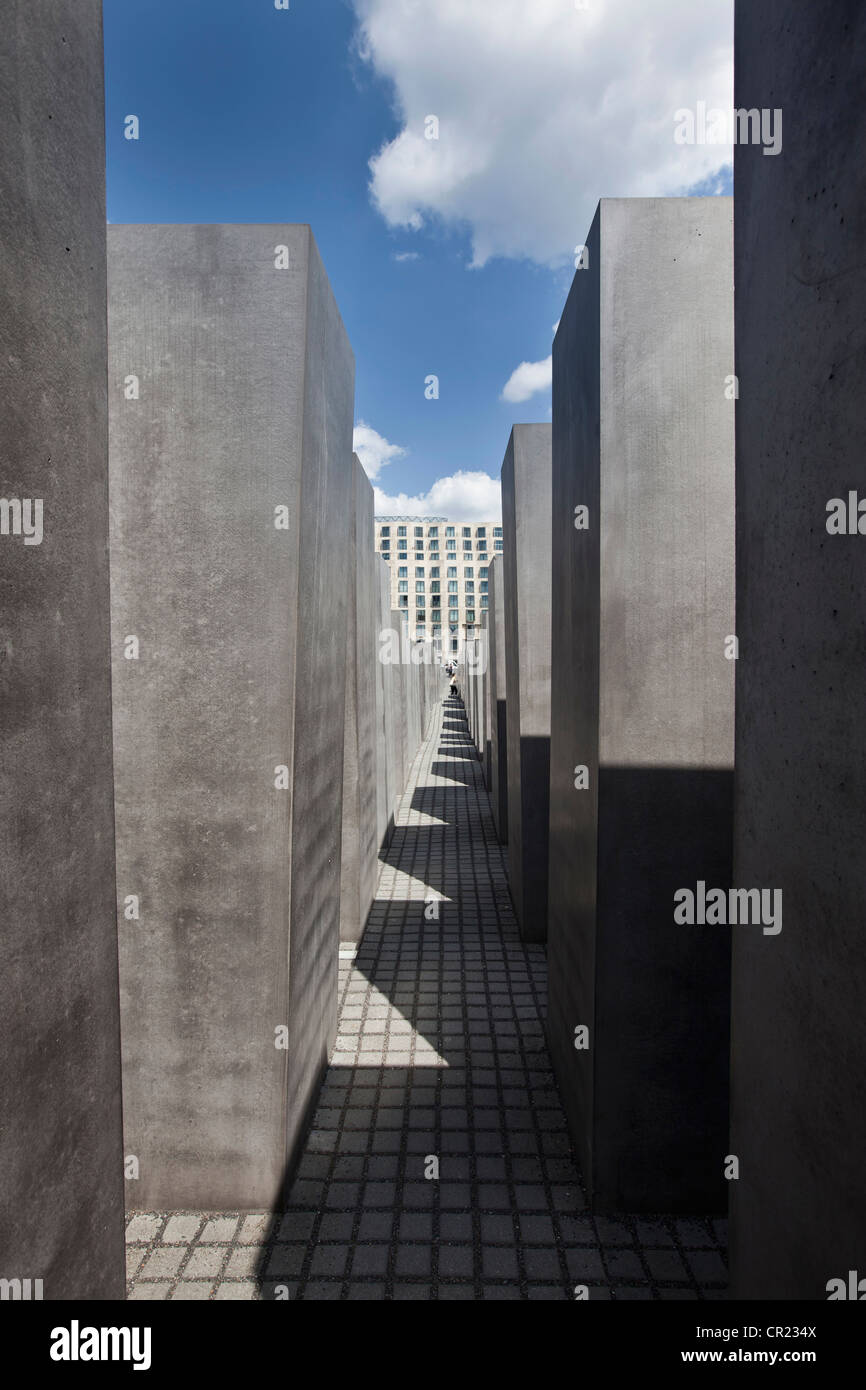 Contemporary german sculpture hi-res stock photography and images - Alamy