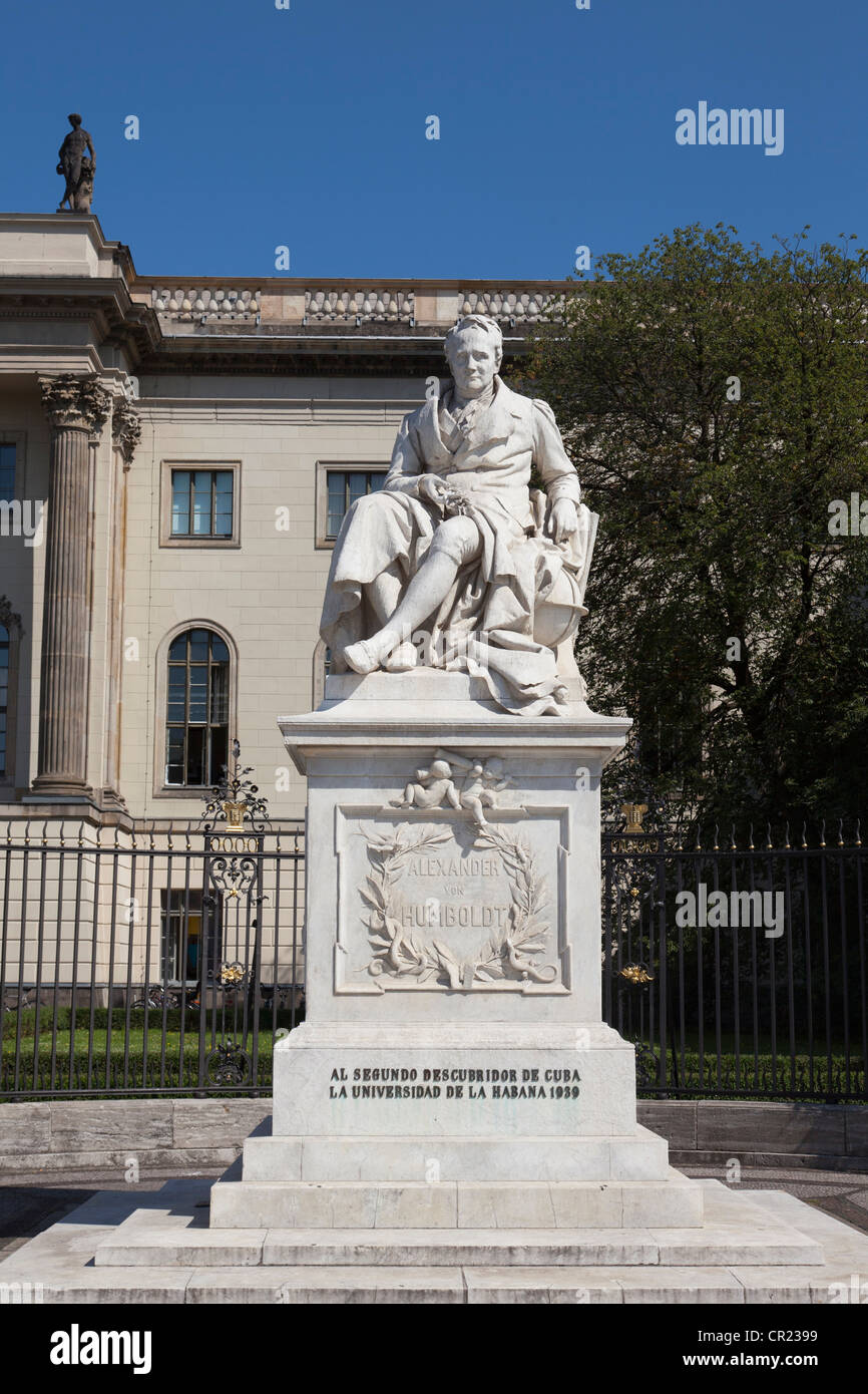 Ornate statue in courtyard Stock Photo - Alamy