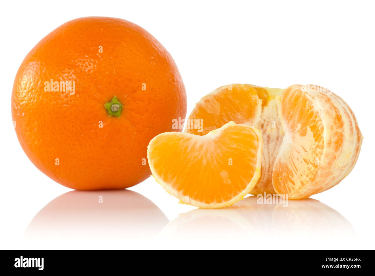 fresh mandarin with reflection on white background Stock Photo - Alamy