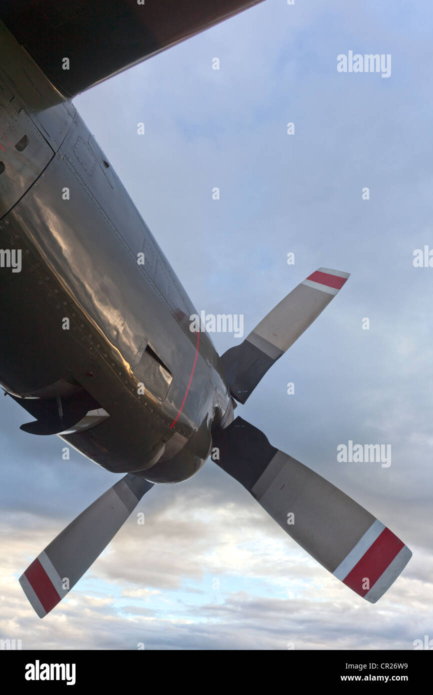 Engine nacelle and propeller of a C-130 Stock Photo - Alamy