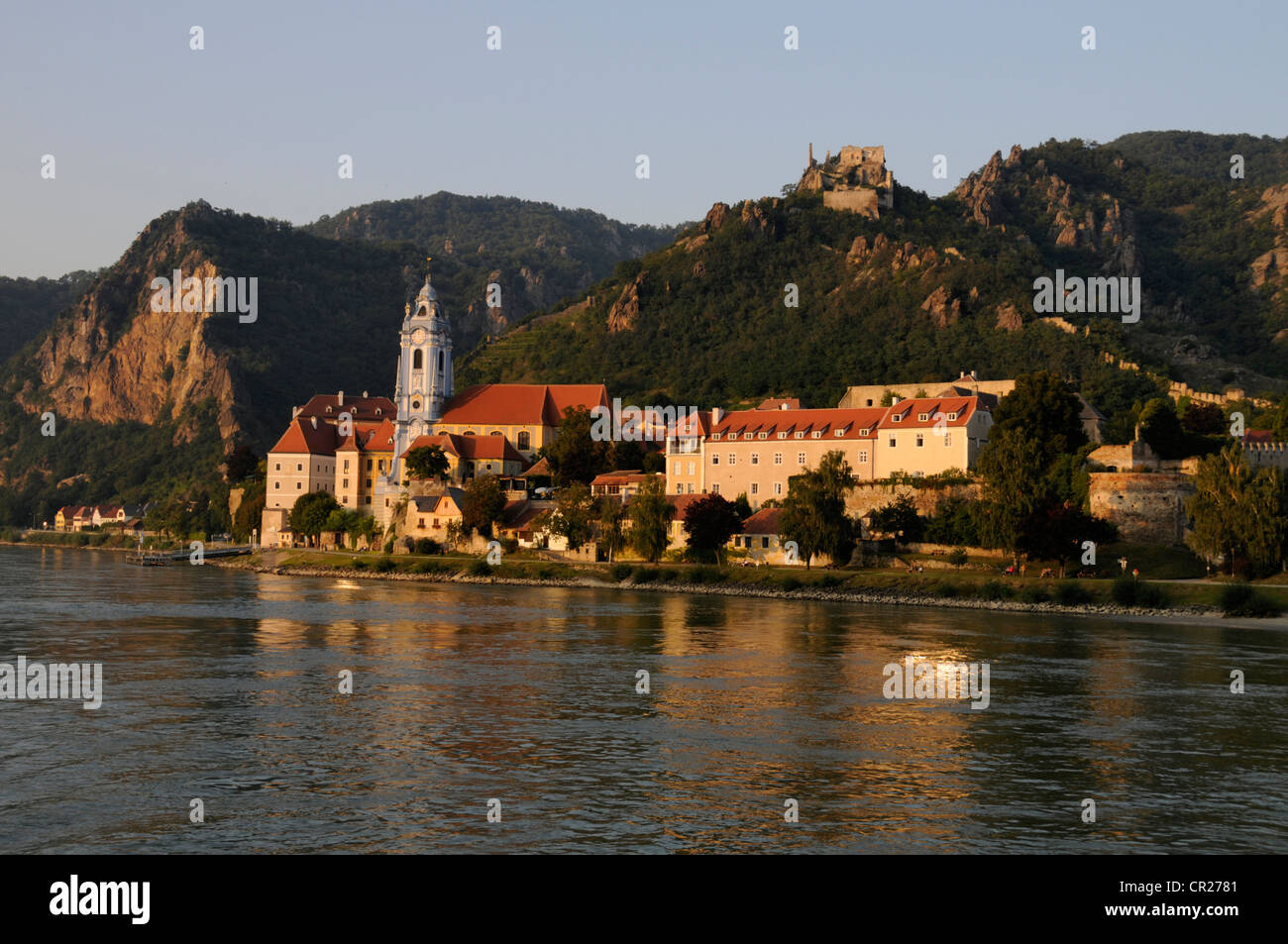Dürnstein with the baroque tower of the monastery on the river Danube ...